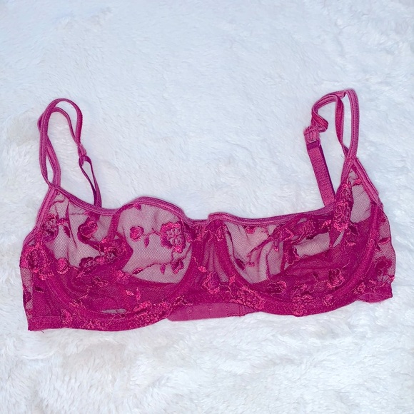 Victoria's Secret | Intimates & Sleepwear | 32d Victorias Secret ...